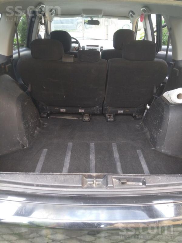 Black Mitsubishi Outlander 2008 in Riga, with an engine capacity of 2.00 L and mileage of 310 thousand km for 2700 €, photo 10 on AUTOMOTO.COM.LV