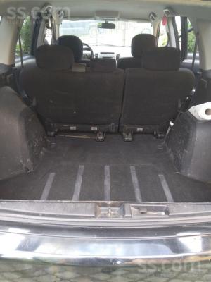 Melns Mitsubishi Outlander 2008 Rīga, ar dzinēja tilpumu 2.00 L un nobraukumu 310 tūkst. km par 2700 €, foto 11 vietnē AUTOMOTO.COM.LV