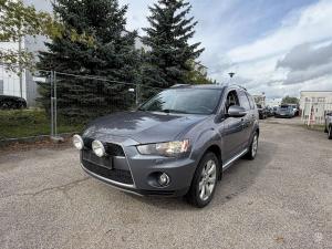 Black Mitsubishi Outlander 2009 in Marijampole, with an engine capacity of 2.00 L and mileage of 229 thousand km for 3350 €, photo  on AUTOMOTO.COM.LV
