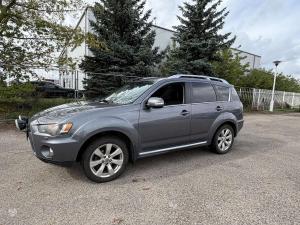 Black Mitsubishi Outlander 2009 in Marijampole, with an engine capacity of 2.00 L and mileage of 229 thousand km for 3350 €, photo 9 on AUTOMOTO.COM.LV