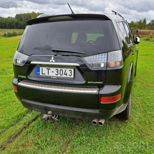 Black Mitsubishi Outlander 2009 in Aluksne, with an engine capacity of 2.20 L and mileage of 326 thousand km for 5500 €, photo  on AUTOMOTO.COM.LV