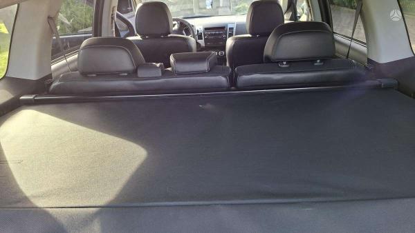 Melns Mitsubishi Outlander 2010 Plungė, ar dzinēja tilpumu 1.97 L un nobraukumu 185 tūkst. km par 3700 €, foto 8 vietnē AUTOMOTO.COM.LV