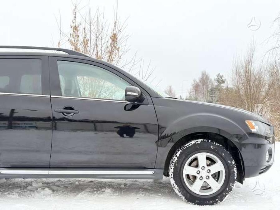 Melns Mitsubishi Outlander 2011 Šauļi, ar dzinēja tilpumu 2.20 L un nobraukumu 226 tūkst. km par 7650 €, foto 10 vietnē AUTOMOTO.COM.LV