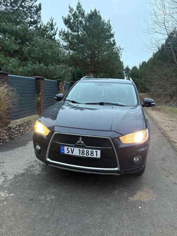 Melns Mitsubishi Outlander 2011 Kauņa, ar dzinēja tilpumu 1.97 L un nobraukumu 290 tūkst. km par 3590 €, foto 2 vietnē AUTOMOTO.COM.LV