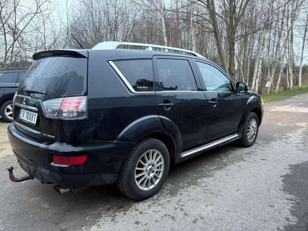 Melns Mitsubishi Outlander 2011 Kauņa, ar dzinēja tilpumu 1.97 L un nobraukumu 290 tūkst. km par 3590 €, foto 3 vietnē AUTOMOTO.COM.LV