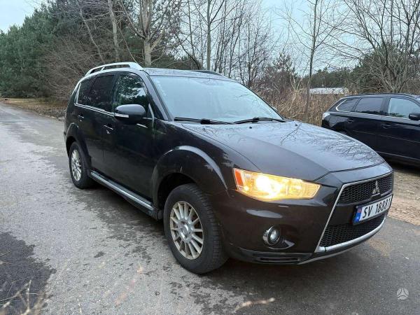 Melns Mitsubishi Outlander 2011 Kauņa, ar dzinēja tilpumu 1.97 L un nobraukumu 290 tūkst. km par 3590 €, foto 5 vietnē AUTOMOTO.COM.LV
