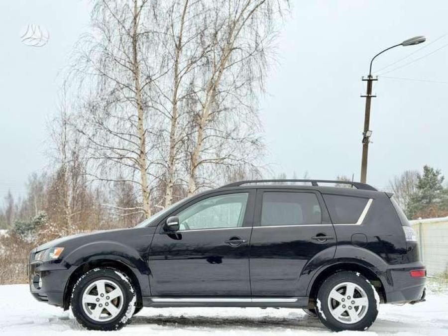 Melns Mitsubishi Outlander 2011 Šauļi, ar dzinēja tilpumu 2.20 L un nobraukumu 226 tūkst. km par 7650 €, foto 13 vietnē AUTOMOTO.COM.LV
