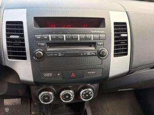 Melns Mitsubishi Outlander 2011 Kauņa, ar dzinēja tilpumu 2.18 L un nobraukumu 211 tūkst. km par 2950 €, foto 9 vietnē AUTOMOTO.COM.LV