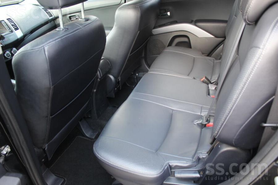 Melns Mitsubishi Outlander 2011 Liepāja, ar dzinēja tilpumu 2.30 L un nobraukumu 327 tūkst. km par 4650 €, foto 8 vietnē AUTOMOTO.COM.LV