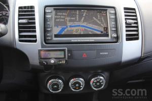Melns Mitsubishi Outlander 2011 Liepāja, ar dzinēja tilpumu 2.30 L un nobraukumu 327 tūkst. km par 4650 €, foto 13 vietnē AUTOMOTO.COM.LV