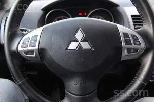 Melns Mitsubishi Outlander 2011 Liepāja, ar dzinēja tilpumu 2.30 L un nobraukumu 327 tūkst. km par 4650 €, foto 16 vietnē AUTOMOTO.COM.LV