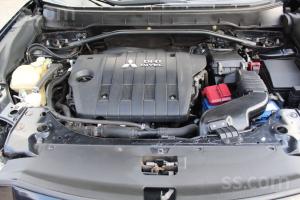 Melns Mitsubishi Outlander 2011 Liepāja, ar dzinēja tilpumu 2.30 L un nobraukumu 327 tūkst. km par 4650 €, foto 18 vietnē AUTOMOTO.COM.LV