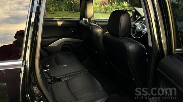 Melns Mitsubishi Outlander 2011 Rīga, ar dzinēja tilpumu 2.20 L un nobraukumu 309 tūkst. km par 4300 €, foto 6 vietnē AUTOMOTO.COM.LV