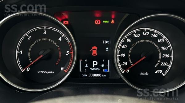 Melns Mitsubishi Outlander 2011 Rīga, ar dzinēja tilpumu 2.20 L un nobraukumu 309 tūkst. km par 4300 €, foto 10 vietnē AUTOMOTO.COM.LV