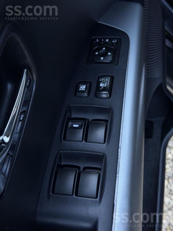 Melns Mitsubishi Outlander 2011 Rīga, ar dzinēja tilpumu 2.20 L un nobraukumu 309 tūkst. km par 3680 €, foto 9 vietnē AUTOMOTO.COM.LV