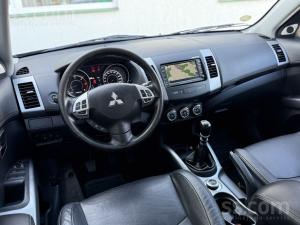 Melns Mitsubishi Outlander 2011 Tukums, ar dzinēja tilpumu 2.20 L un nobraukumu 227 tūkst. km par 6599 €, foto 7 vietnē AUTOMOTO.COM.LV