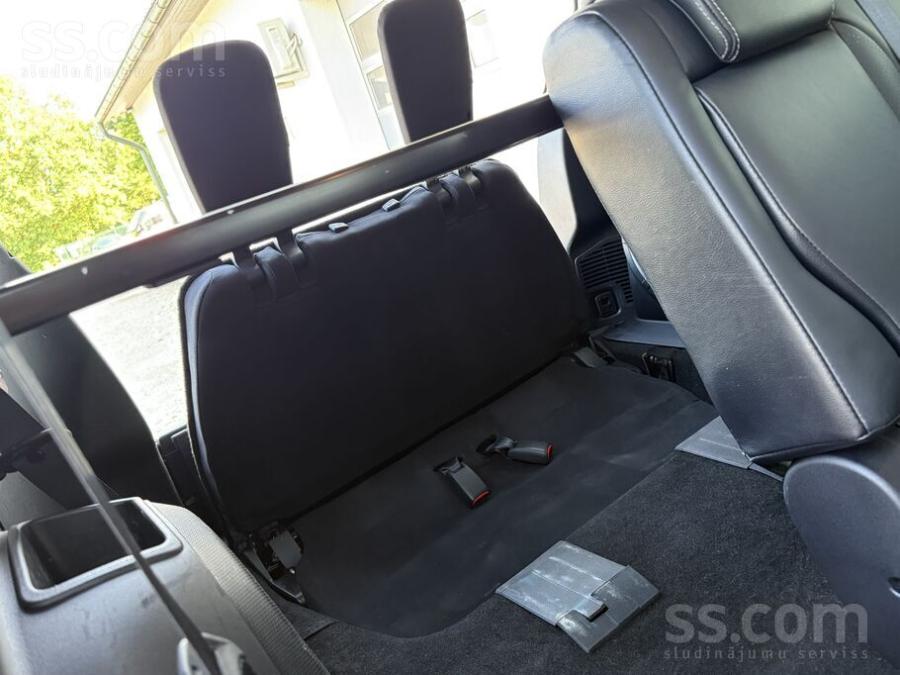 Melns Mitsubishi Outlander 2011 Tukums, ar dzinēja tilpumu 2.20 L un nobraukumu 227 tūkst. km par 6599 €, foto 10 vietnē AUTOMOTO.COM.LV