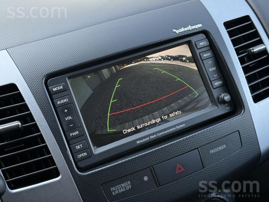 Melns Mitsubishi Outlander 2011 Tukums, ar dzinēja tilpumu 2.20 L un nobraukumu 227 tūkst. km par 6599 €, foto 15 vietnē AUTOMOTO.COM.LV