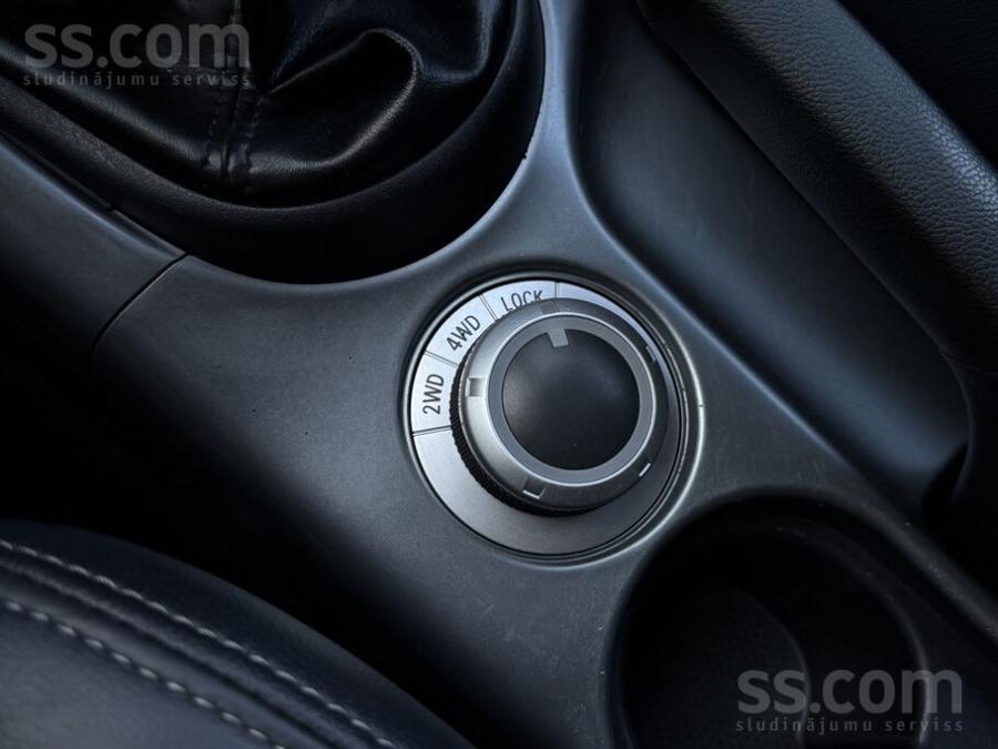 Melns Mitsubishi Outlander 2011 Tukums, ar dzinēja tilpumu 2.20 L un nobraukumu 227 tūkst. km par 6599 €, foto 17 vietnē AUTOMOTO.COM.LV