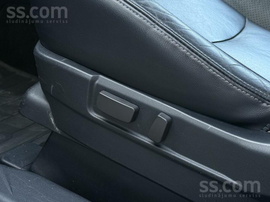 Melns Mitsubishi Outlander 2011 Tukums, ar dzinēja tilpumu 2.20 L un nobraukumu 227 tūkst. km par 6599 €, foto 20 vietnē AUTOMOTO.COM.LV