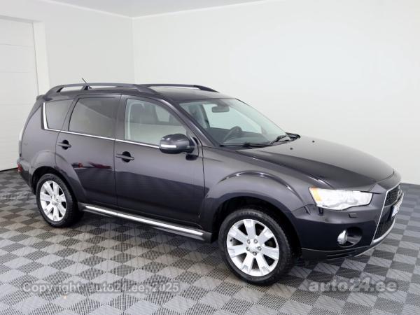 Melns Mitsubishi Outlander 2012 Tallina, ar dzinēja tilpumu 2.40 L un nobraukumu 286 tūkst. km par 2999 €, foto 1 vietnē AUTOMOTO.COM.LV