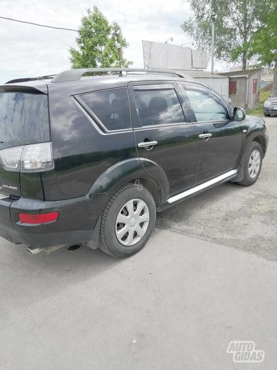 Melns Mitsubishi Outlander 2012 Šauļi, ar dzinēja tilpumu 2.40 L un nobraukumu 184 tūkst. km par 4750 €, foto 8 vietnē AUTOMOTO.COM.LV