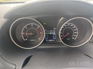 Black Mitsubishi Outlander 2012 in Riga, with an engine capacity of 2.20 L and mileage of 0 thousand km for 4550 €, photo 8 on AUTOMOTO.COM.LV