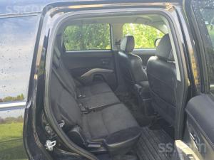 Melns Mitsubishi Outlander 2012 Aizkraukle, ar dzinēja tilpumu 2.40 L un nobraukumu 263 tūkst. km par 5500 €, foto 10 vietnē AUTOMOTO.COM.LV
