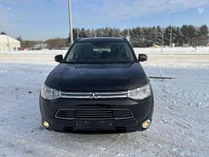 Melns Mitsubishi Outlander 2013 Viļņa, ar dzinēja tilpumu 2.00 L un nobraukumu 282 tūkst. km par 7200 €, foto 8 vietnē AUTOMOTO.COM.LV