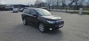 Melns Mitsubishi Outlander 2013 Kauņa, ar dzinēja tilpumu 2.00 L un nobraukumu 300 tūkst. km par 6850 €, foto 7 vietnē AUTOMOTO.COM.LV