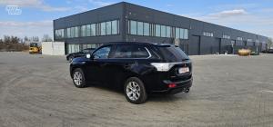 Melns Mitsubishi Outlander 2013 Kauņa, ar dzinēja tilpumu 2.00 L un nobraukumu 300 tūkst. km par 6850 €, foto 12 vietnē AUTOMOTO.COM.LV