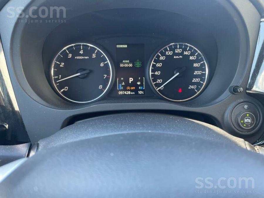 Melns Mitsubishi Outlander 2013 Rīga, ar dzinēja tilpumu 2.00 L un nobraukumu 97 tūkst. km par 9000 €, foto 9 vietnē AUTOMOTO.COM.LV