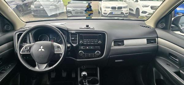 Melns Mitsubishi Outlander 2013 Šauļi, ar dzinēja tilpumu 2.27 L un nobraukumu 270 tūkst. km par 5900 €, foto 9 vietnē AUTOMOTO.COM.LV