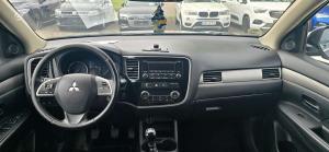 Black Mitsubishi Outlander 2013 in Siauliai, with an engine capacity of 2.27 L and mileage of 270 thousand km for 5900 €, photo 10 on AUTOMOTO.COM.LV
