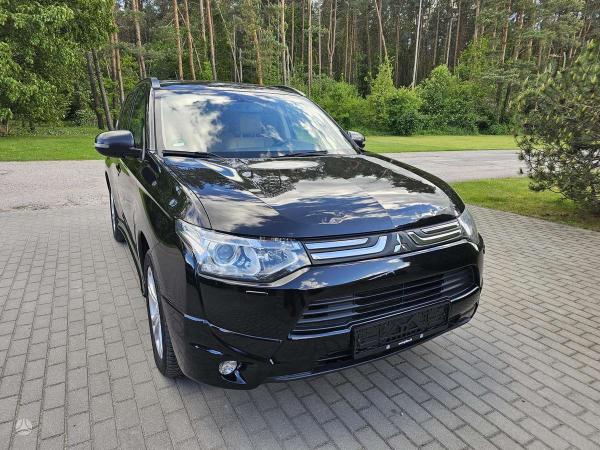 Melns Mitsubishi Outlander 2013 Ukmergė, ar dzinēja tilpumu 2.27 L un nobraukumu 224 tūkst. km par 7300 €, foto 1 vietnē AUTOMOTO.COM.LV