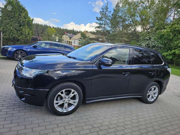 Melns Mitsubishi Outlander 2013 Ukmergė, ar dzinēja tilpumu 2.27 L un nobraukumu 224 tūkst. km par 7300 €, foto 8 vietnē AUTOMOTO.COM.LV