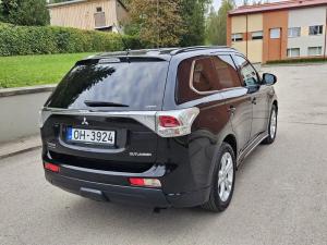 Melns Mitsubishi Outlander 2013 Jēkabpils, ar dzinēja tilpumu 2.20 L un nobraukumu 187 tūkst. km par 9490 €, foto 7 vietnē AUTOMOTO.COM.LV