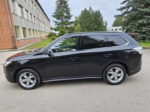 Melns Mitsubishi Outlander 2013 Jēkabpils, ar dzinēja tilpumu 2.20 L un nobraukumu 187 tūkst. km par 9490 €, foto 11 vietnē AUTOMOTO.COM.LV
