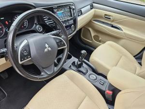 Melns Mitsubishi Outlander 2013 Jēkabpils, ar dzinēja tilpumu 2.20 L un nobraukumu 187 tūkst. km par 9490 €, foto 28 vietnē AUTOMOTO.COM.LV