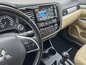 Melns Mitsubishi Outlander 2013 Jēkabpils, ar dzinēja tilpumu 2.20 L un nobraukumu 187 tūkst. km par 9490 €, foto 29 vietnē AUTOMOTO.COM.LV