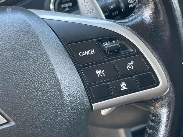 Melns Mitsubishi Outlander 2013 Viļņa, ar dzinēja tilpumu 2.00 L un nobraukumu 278 tūkst. km par 7650 €, foto 8 vietnē AUTOMOTO.COM.LV