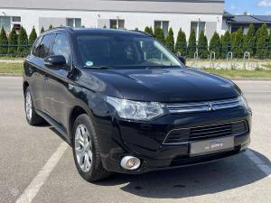 Black Mitsubishi Outlander 2013 in Vilnius, with an engine capacity of 2.00 L and mileage of 278 thousand km for 7650 €, photo 26 on AUTOMOTO.COM.LV