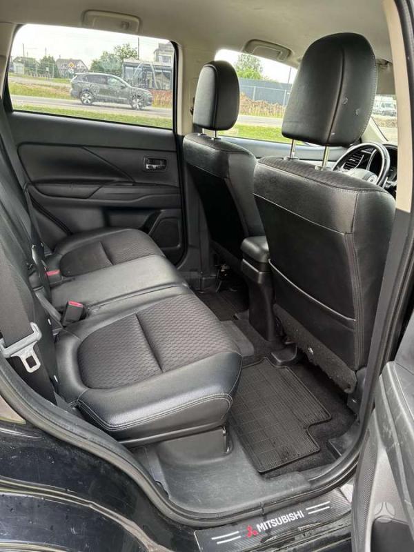 Melns Mitsubishi Outlander 2013 Kauņa, ar dzinēja tilpumu 2.00 L un nobraukumu 287 tūkst. km par 7000 €, foto 7 vietnē AUTOMOTO.COM.LV