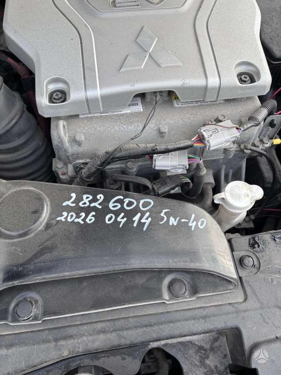 Melns Mitsubishi Outlander 2013 Kauņa, ar dzinēja tilpumu 2.00 L un nobraukumu 287 tūkst. km par 7000 €, foto 13 vietnē AUTOMOTO.COM.LV