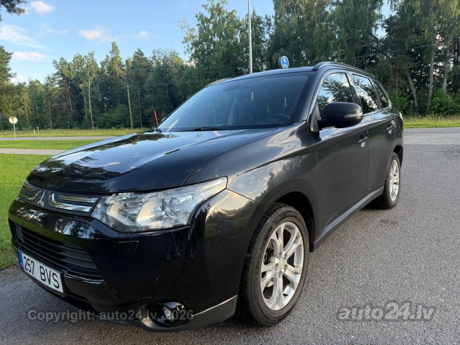 Черный Мицубиси Аутлендер 2013 в Раквере, объемом двигателя 2.30 л и пробегом 246 тыс. км за 7500 €, фото 1 на AUTOMOTO.COM.LV