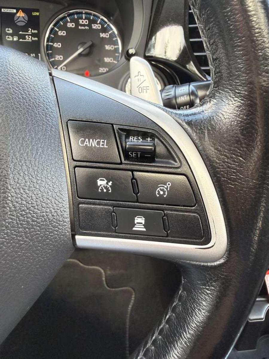 Black Mitsubishi Outlander 2013 in Vilnius, with an engine capacity of 2.00 L and mileage of 197 thousand km for 10450 €, photo 35 on AUTOMOTO.COM.LV