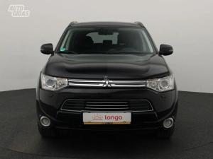 Black Mitsubishi Outlander 2014 in Vilnius, with an engine capacity of 2.00 L and mileage of 204 thousand km for 10199 €, photo 4 on AUTOMOTO.COM.LV