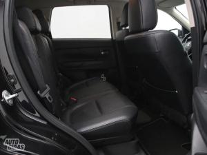 Black Mitsubishi Outlander 2014 in Vilnius, with an engine capacity of 2.00 L and mileage of 204 thousand km for 10199 €, photo 16 on AUTOMOTO.COM.LV
