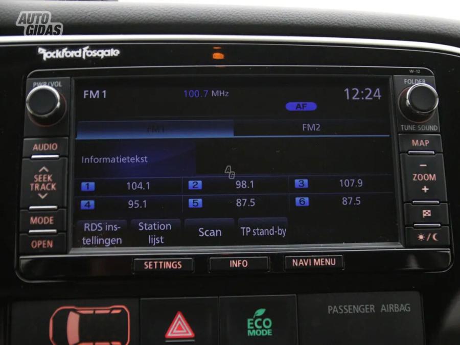 Black Mitsubishi Outlander 2014 in Vilnius, with an engine capacity of 2.00 L and mileage of 204 thousand km for 10199 €, photo 23 on AUTOMOTO.COM.LV