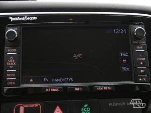 Black Mitsubishi Outlander 2014 in Vilnius, with an engine capacity of 2.00 L and mileage of 204 thousand km for 10199 €, photo 25 on AUTOMOTO.COM.LV